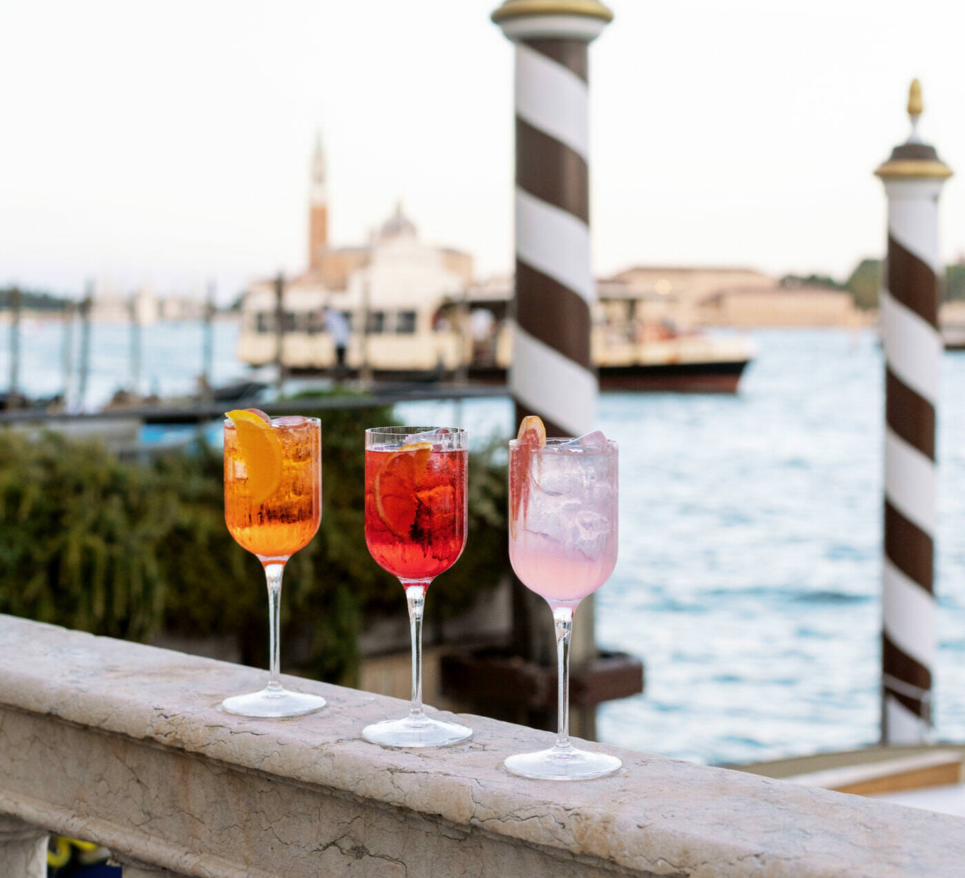 17 Spritz Cocktail Recipes For Summer Sipping | Love Inc. Mag